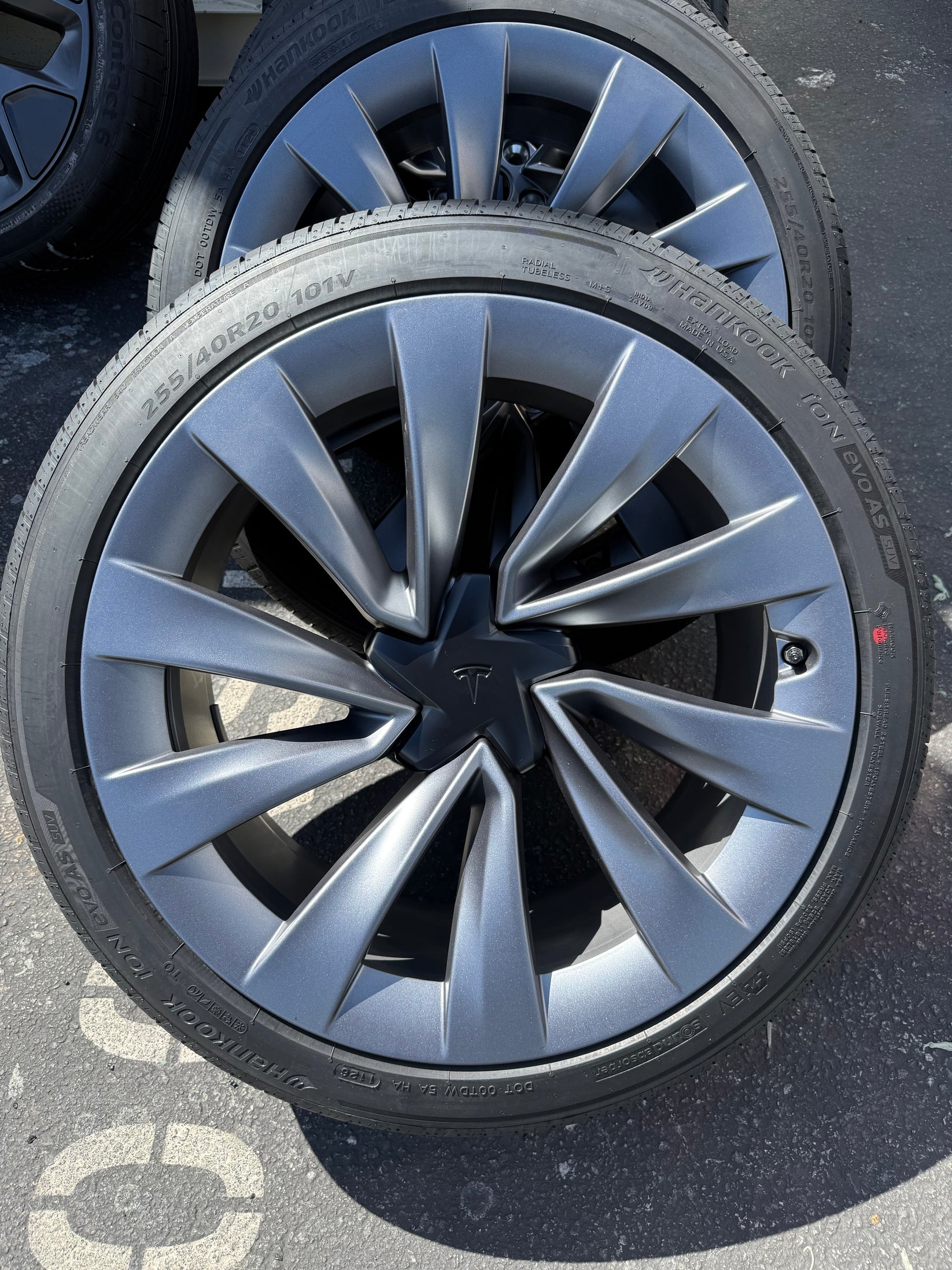 Tesla Model Y Helix 2.0 Wheel & Tire Package – 20″ (Brand New OEM ...